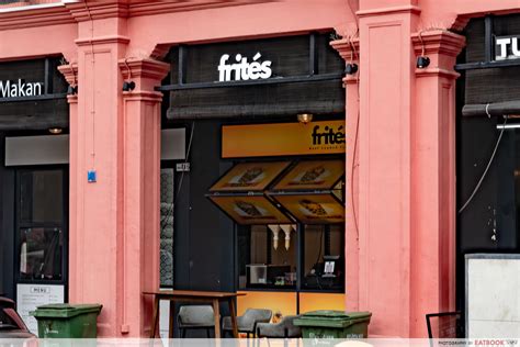 Frites Has Loaded Beef Chachos In A Bag With Cheese Jalapeno And More In Bugis Singapore Promo