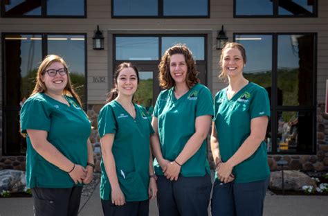 Licensed Veterinary Technician Brunswick Veterinary Hospital