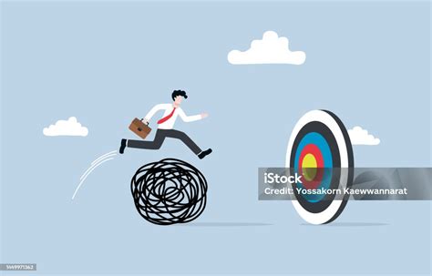 목표를 달성하기 위해 어려움을 극복하거나 문제를 해결하고 임무를 완수하려는 열망 성공 및 경험 개념을위한 비즈니스 장애물에 직면하고 목표에 도달하기 위해 지저분한 공을 뛰어