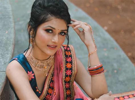 Ayesha Pathan Web Series List Wiki Biography Age Family Boyfriend