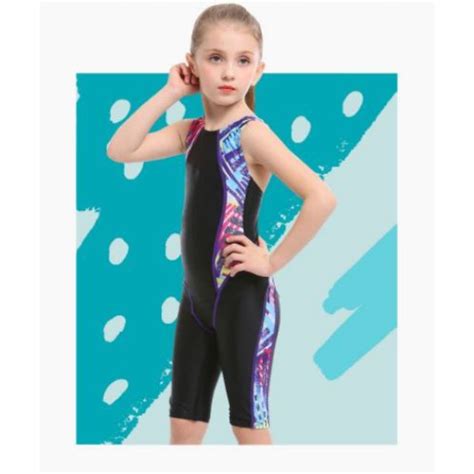 ชุดว่ายน้ำนักกีฬา เด็กผู้หญิงขาสามส่วน Piyaluj Thaipick