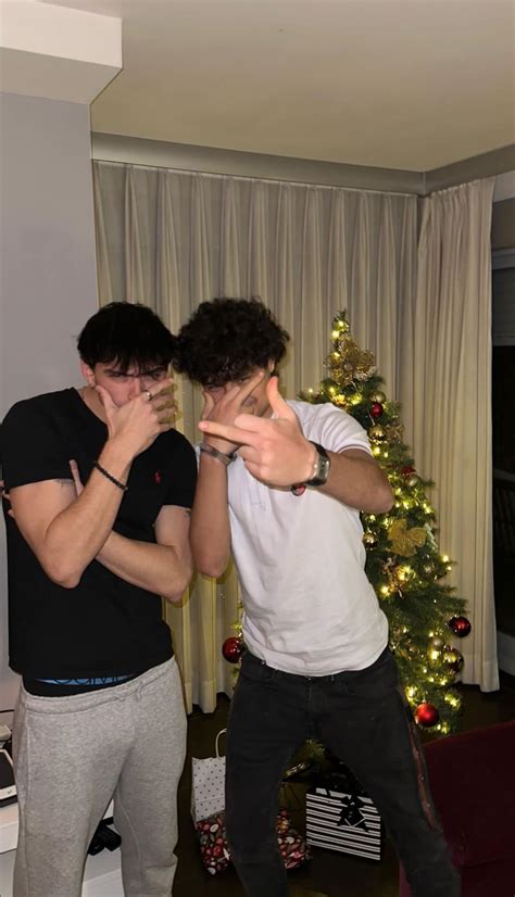 Nicole Wallance Nicole Wallance Added A New Photo