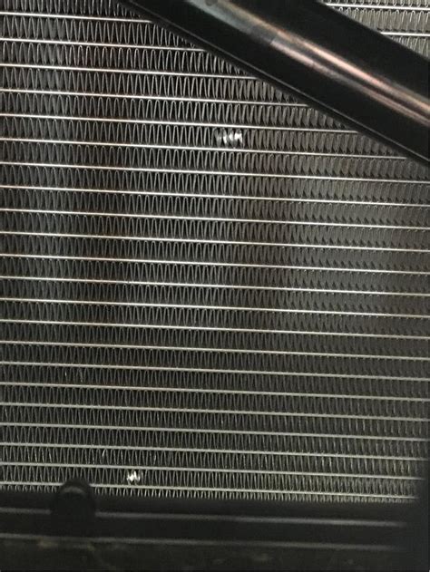 寶馬x1提車作業——入手後發現車門不平 每日頭條