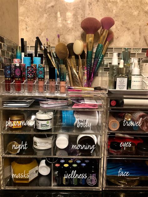 Diy Ideas For Organizing Makeup Makeup Vidalondon