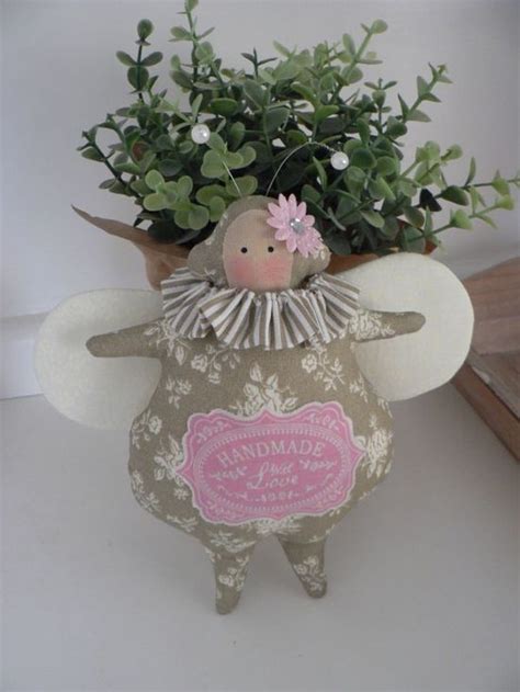 Felt Doll Tutorial And Free Pattern Felt Doll Patterns Felt Doll Tutorial Felt Dolls