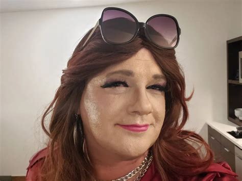 Red Satin Shirt Dinner Time 18 Nude Pics Xhamster