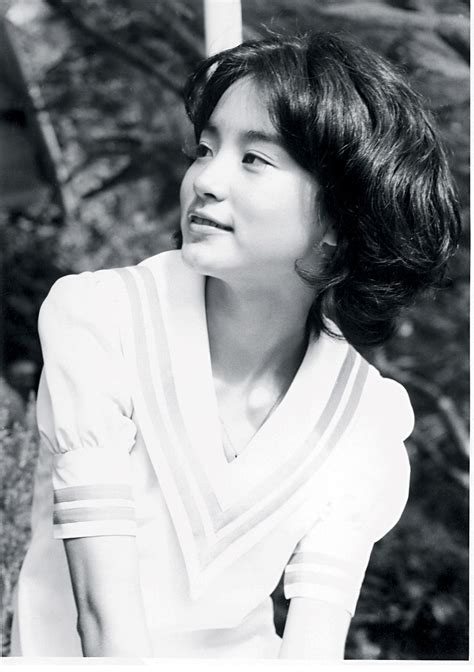 林青霞陳年泳照瘋傳！大deep V撼同框黃杏秀 陳百祥一原因比同場天王優勝 星島日報