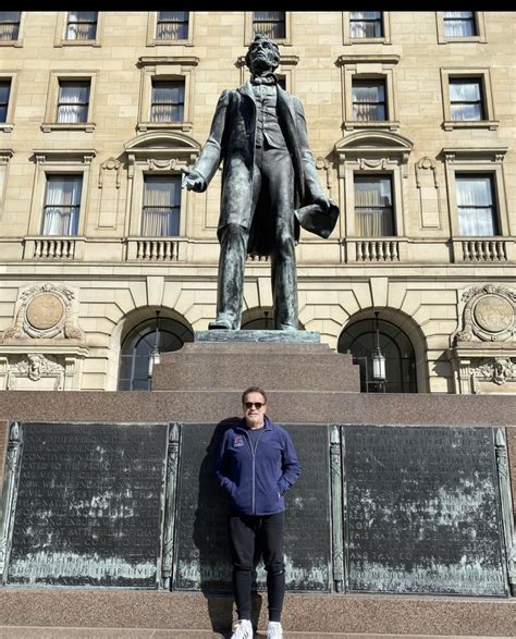 Зүрхний хүнд хагалгааг амжилттай давсан Арнольд Шварценеггер ТАС МН