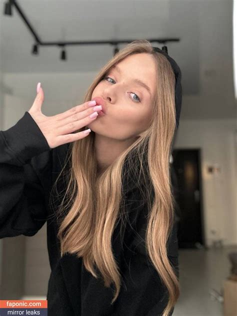 Valerie Flor Aka Val Flores Aka Valerieflor Nude Leaks Onlyfans Faponic