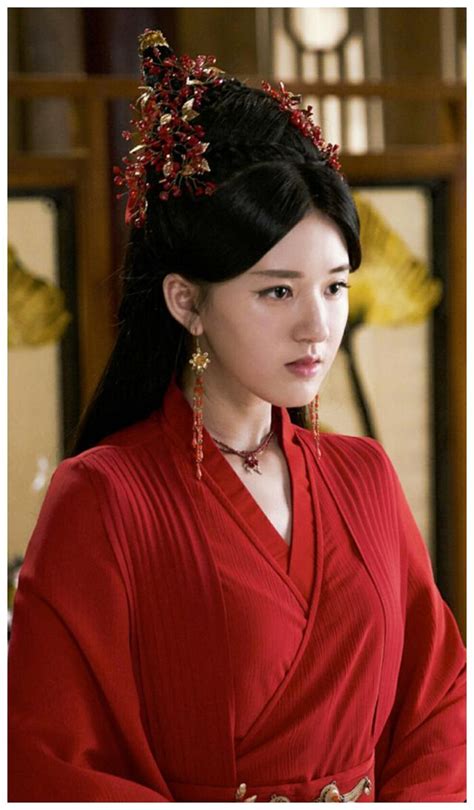 赵露思穿越剧“女王”？只要编剧敢写，她就敢演！