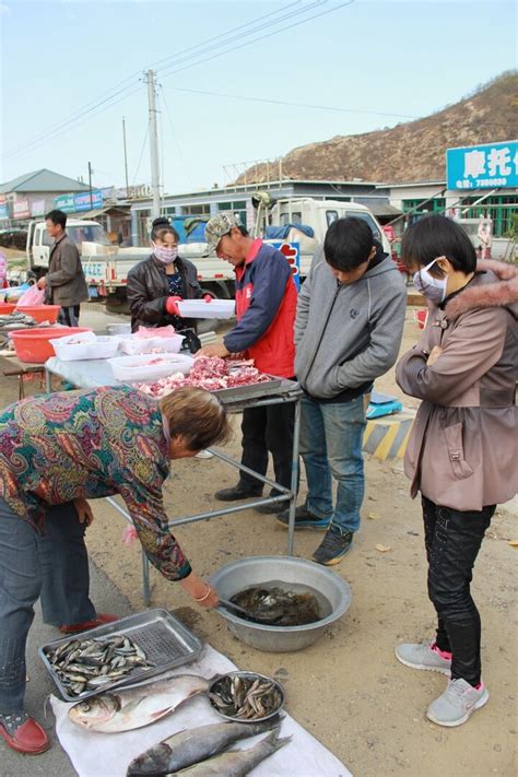 东北农村集市 农村集市 大山谷图库