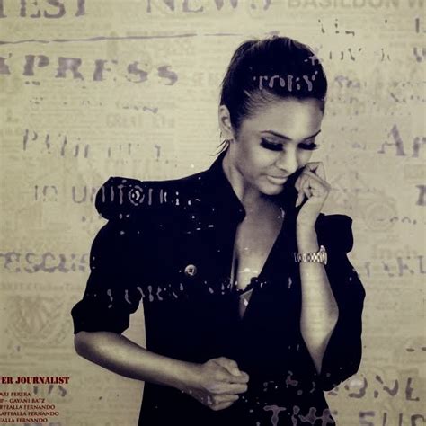 Udari Perera Ranasinghe Hot Sri Lankan Entertainment Actress Tamil