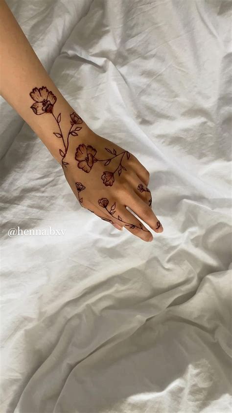 Hennabxv Henna Mehndi Henna Designs Wrist Henna Designs Easy