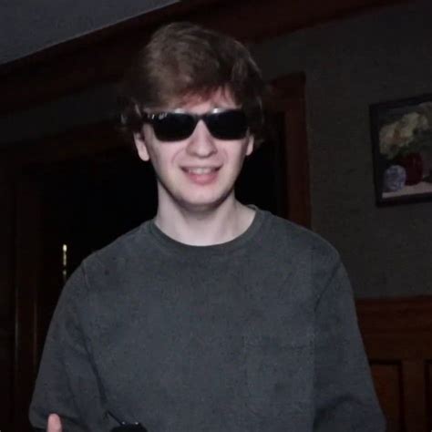 Chester Luxury Life Chester Pretty Men