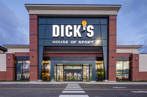 Dicks House Of Sport Store In Jersey City Nj 1567