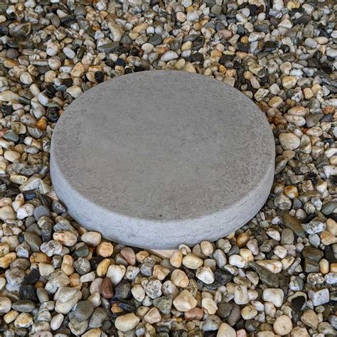 Round Concrete Stepping Stones 17 Creative Round Stepping Stone