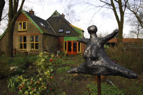 Bij De Dood Van Doede De Jong Nederlands Bekendste Wietkweker Cnnbs Nl