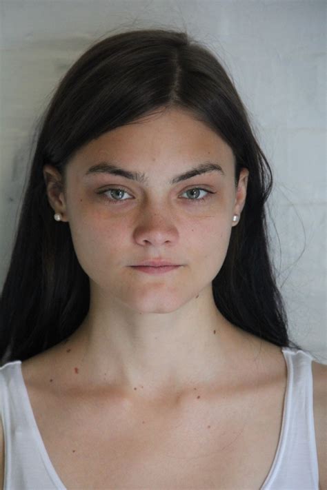 Bronte Page Female Model Profile Murphys California Us 13 Photos