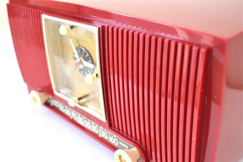 Cranberry Red 1954 General Electric Model 548ph Am Vacuum Tube Radio E