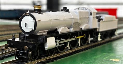 🚂 Hornby Reveal Gwr Saint 4 6 0 Engineering Sample Rails