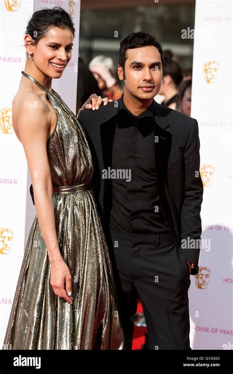 London Uk 8 May 2016 Actor Kunal Nayyar With His Wife Neha Kapur