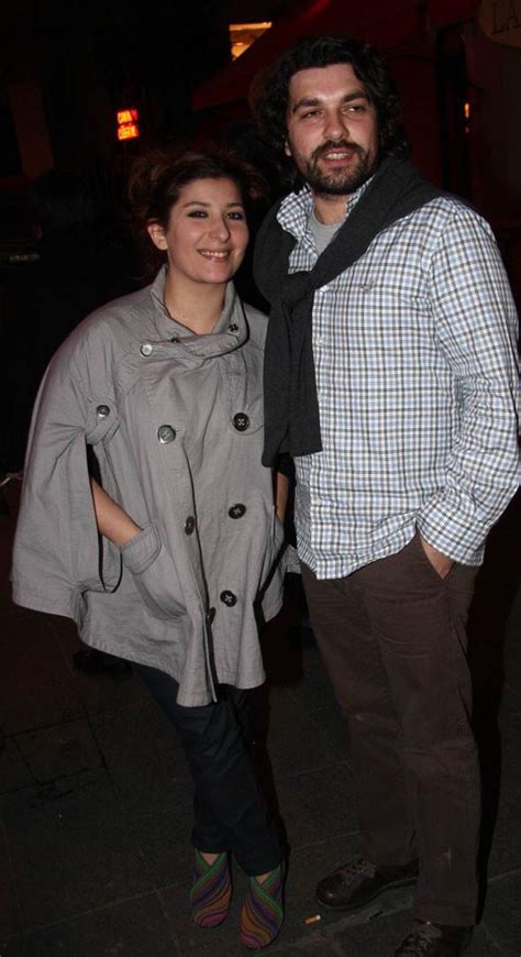 Şebnem Bozoklu Ile Emre İzer Boşanıyor Mu Magazin Haberleri