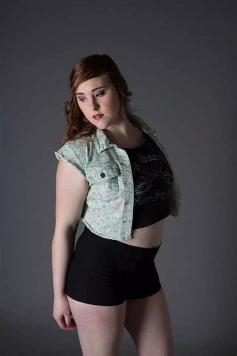 Damsel Dees Photo Portfolio 0 Albums And 15 Photos Model Mayhem