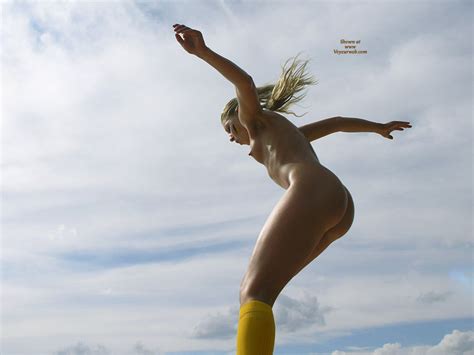 Nude Wife Sp Easy Riddle June 2010 Voyeur Web