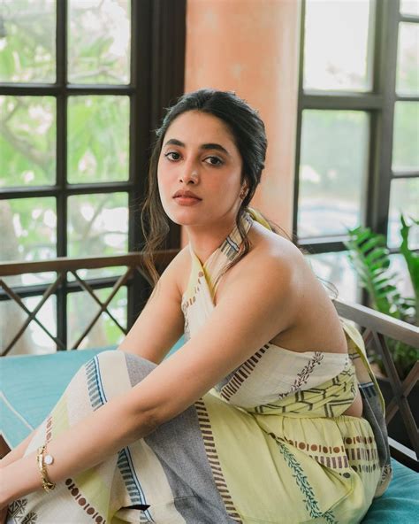 Priyanka Arul Mohan No Bra Hot Photos