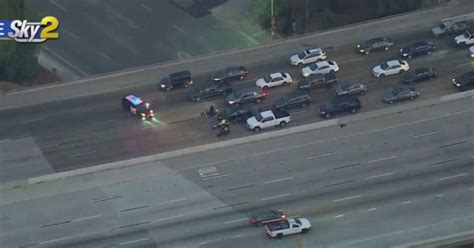 Pedestrian Killed On 57 Freeway In Fullerton Cbs Los Angeles