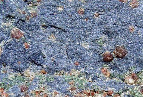 Which Rocks And Minerals Contain Silicate Metamorphic Rocks Rocks