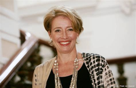 Gigolo Film Met Emma Thompson Trekt Volle Zalen In De Bioscoop Ditjes