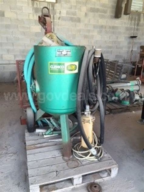 Sand Blasting Pot W Equpiment Govdeals