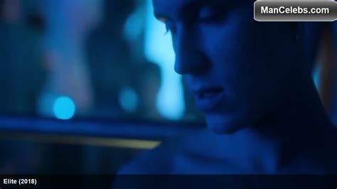 Aron Piper Blowjob At The Disco Eporner