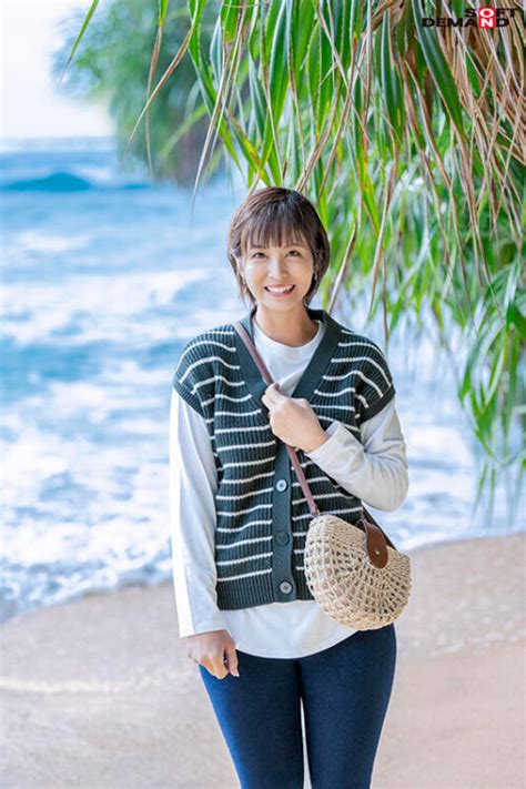 エロ動画無料サンプル見放題 Hnt 沢山出る母乳で3児を育てるママさんバレーガチ勢の島人 玉城夏帆 29歳 地元沖縄でav Debut