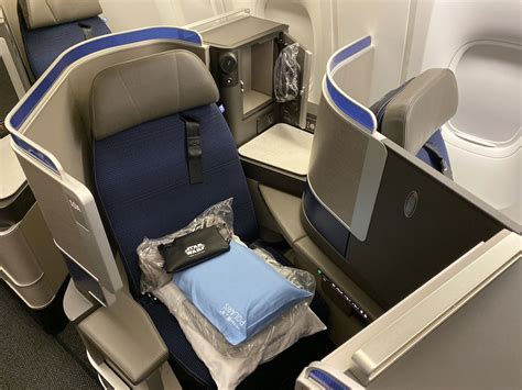 United Airlines First Class 767