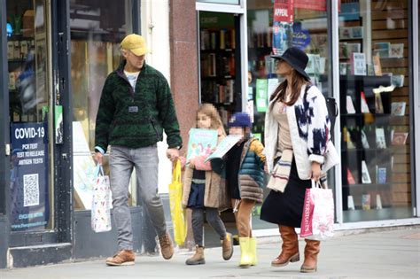 Ryan Gosling And Eva Mendes Spotted On Outing With Daughters In London