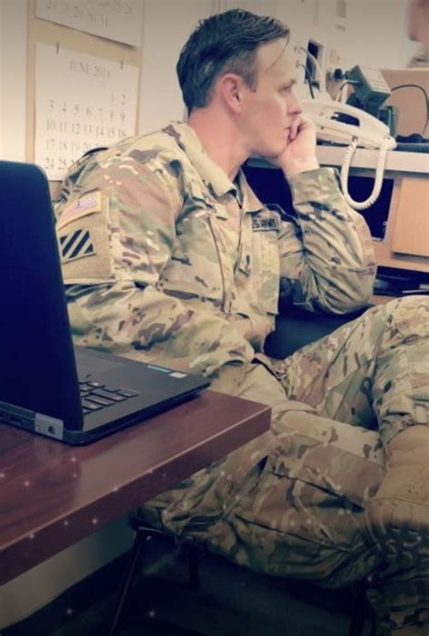 Closeted Married Guy Can Satisfy Thirst For Hung Marriedorallips