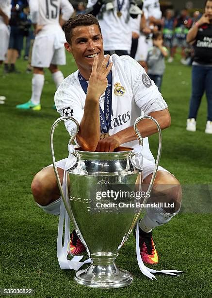 571 Cristiano Ronaldo Champions League Trophy Photos And High Res