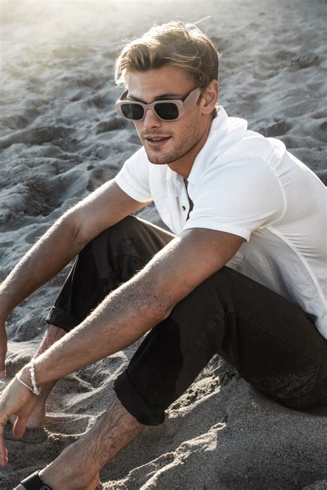 Noah Teicher Dt Model Management