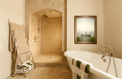Small Doorless Shower Designs