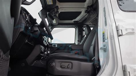 2025 Jeep Wrangler Unlimited Sahara White Color Automax®