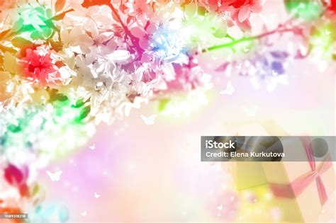 꽃과 피는 나무 파스텔 달콤한 색상의 선물 상자 결혼식 생일 템플릿 인사말 카드 0명에 대한 스톡 사진 및 기타 이미지 0명 결혼식 경외감 Istock