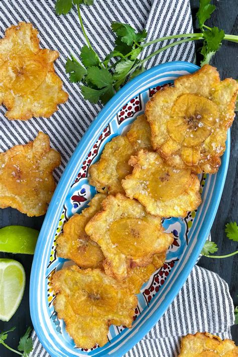 Patacones Fried Green Plantains L Panning The Globe