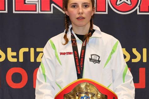 Brays Amy Wall On Course For Kickboxing Stardom Irish Independent