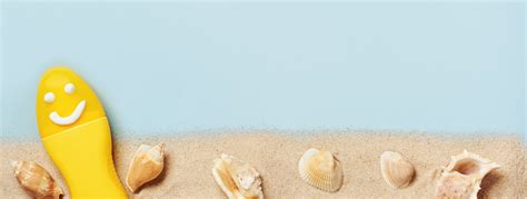 행복한 자외선 차단제 얼굴을 가진 노란 튜브 태양 자외선 보호 화장품 제품 크리에이티브 배너 개념에 대한 스톡 사진 및 기타 이미지 Istock