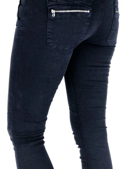 Italian Star 4 Button Jean Navy Juniper And Co