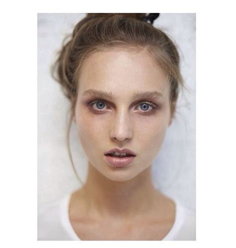 GROENOVELD Our Beautiful Model Izi Wearing The Pure White Claire