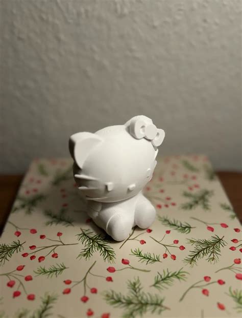 Seated Hello Kitty By Daylight Makerworld Download Free 3d Models