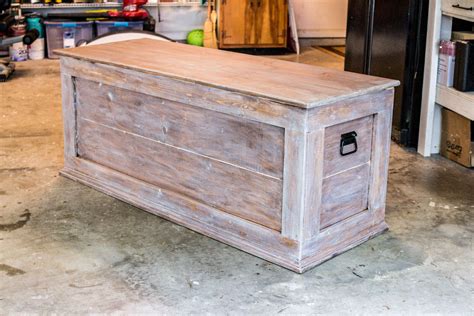 Wooden Trunks And Chests Plans The Project Lady Wood Storage Chest